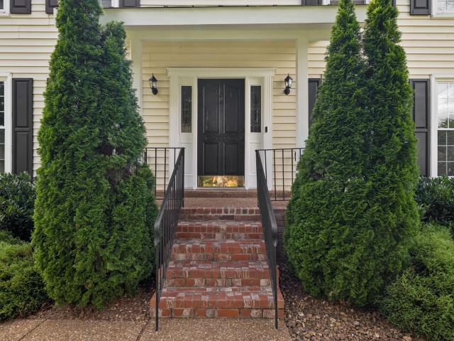 509 N Woods Ct