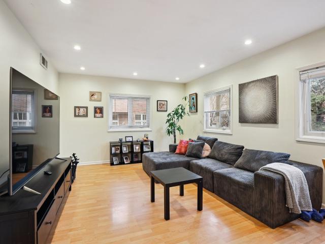 509 N Dunton Ave, Unit 6, Arlington Heights, IL 60004 | MLS #12627 | Compass
