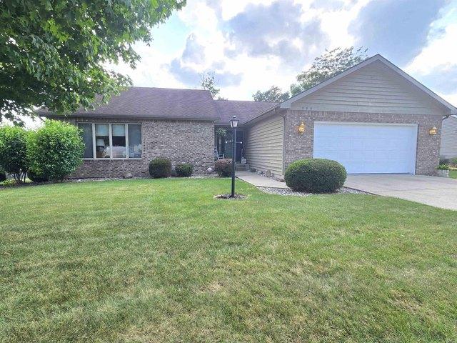 509 N Shore Ct, Columbia City, IN 46725