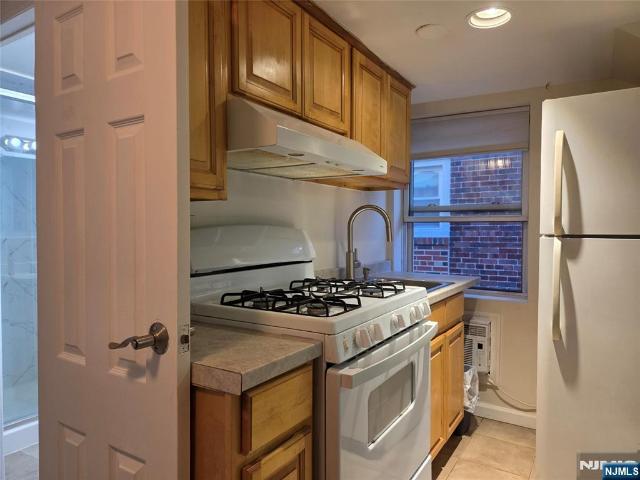 509 Saint Pauls Avenue # Second Floor