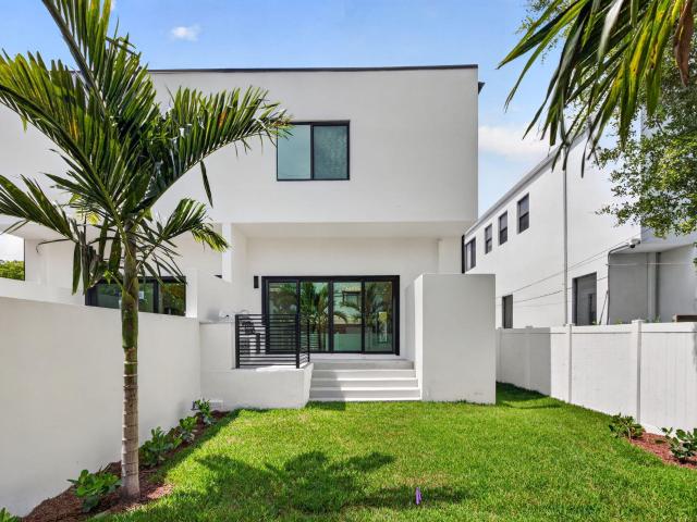 509 SW 11th St, Fort Lauderdale, FL 33315 | MLS #B26034