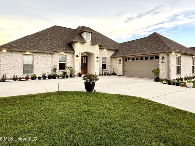 509 Pemberton Pl, Picayune, MS 39466