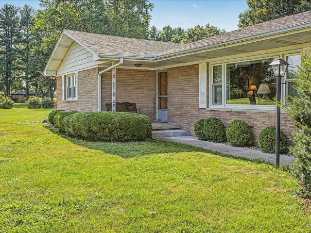 509 Pine Tree Road
