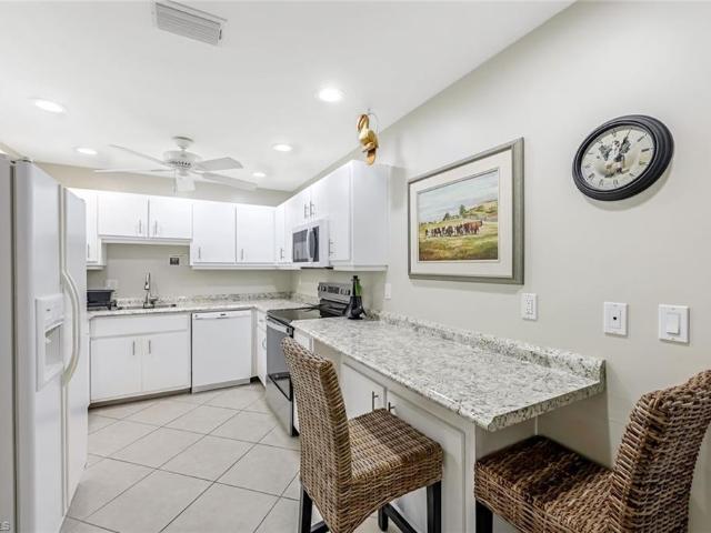 509 Roma Ct, Unit 202, Naples, FL 34110 | MLS #225071
