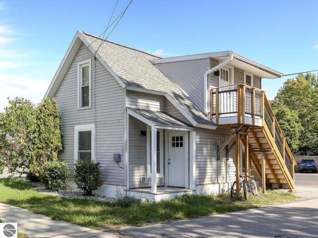 509 Rose St, Traverse City, MI 49686