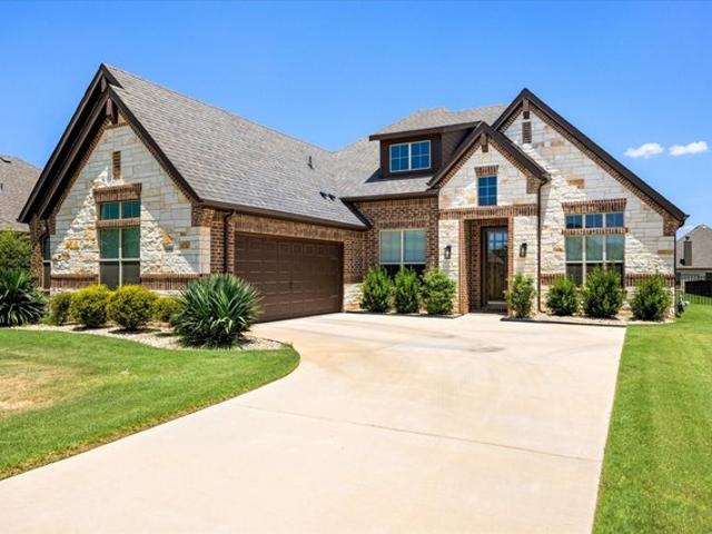 509 River Bank Ct, Granbury, TX 76049