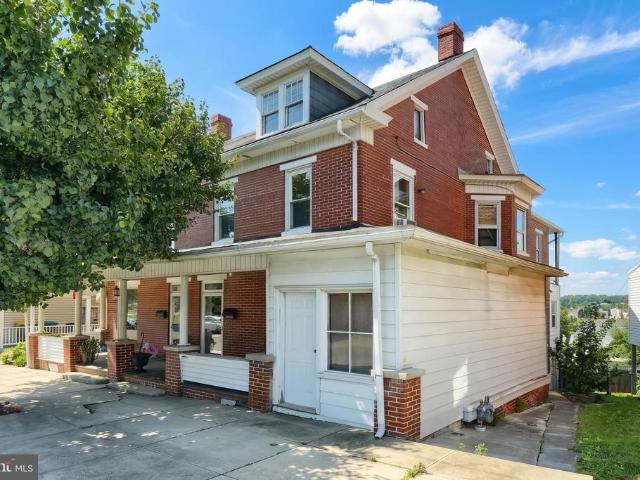 509 W Broadway