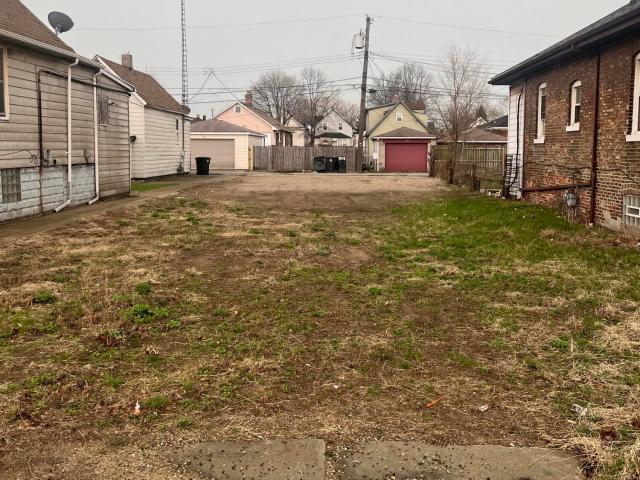 509 W Columbus Drive