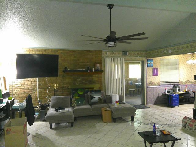 509 W Springdale Lane