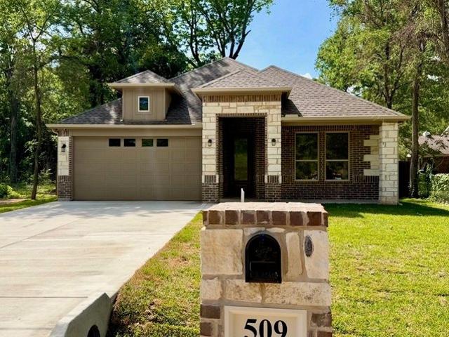 509 Waterboard Dr, Trinidad, TX 75163