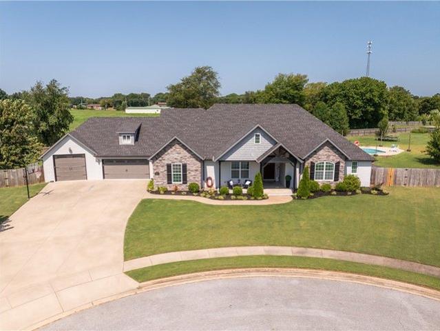 509 Waterfalls Ct, Farmington, AR 72730