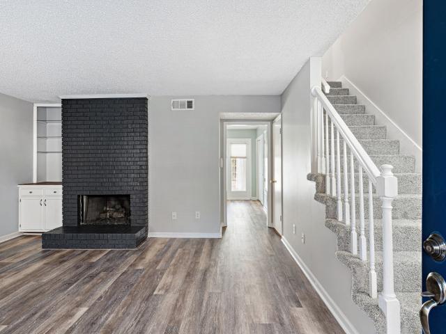509 Williamsburg Dr