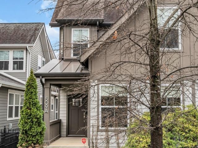 509A Moore Ave