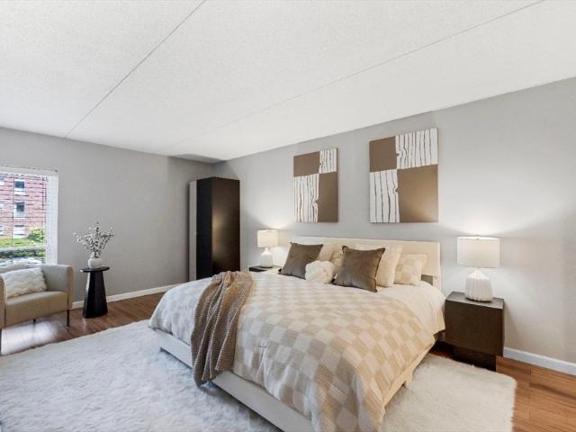 50 56 Broadlawn Park, Unit 221, Boston, MA 02467 | MLS #73535