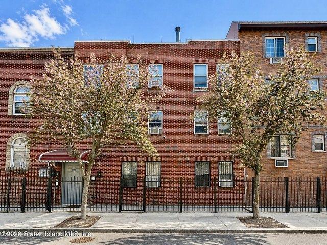 50 08 st, Queens, NY 11368