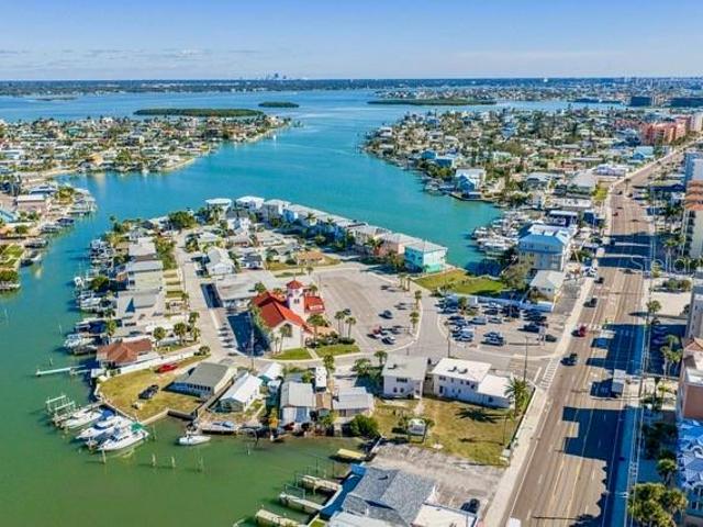 50 137th Ave Cir, Madeira Beach, FL 33708 | MLS #TB8456
