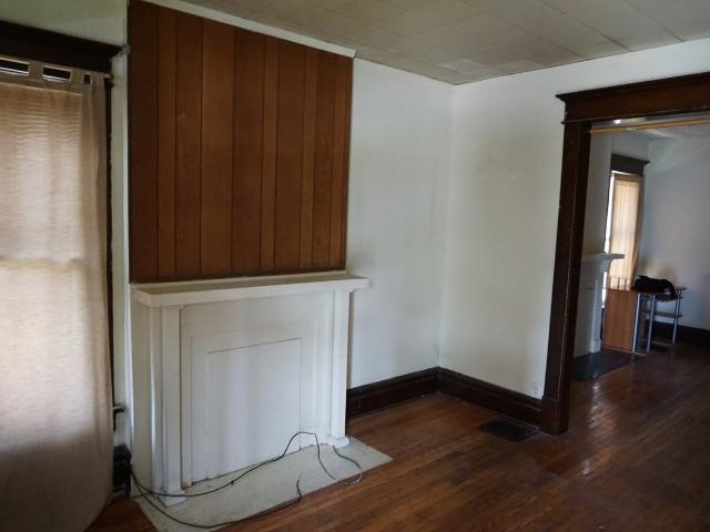 50 24 26 W. 10th Avenue 1 Bedroom Apartment for Rent at 24 W 10th Ave, Columbus, OH 43201 South Campus
