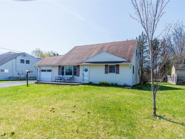 50 Vestal Hills Dr, Kingston, NY 12401