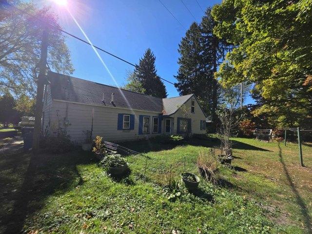 50 W Main St, Breedsville, MI 49027