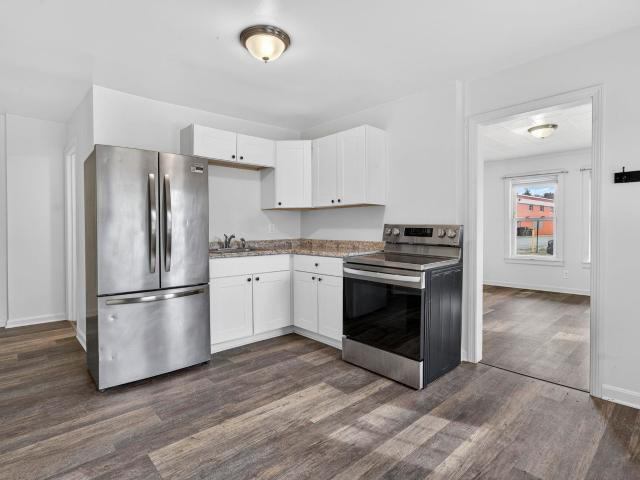 50 W Bow Street
