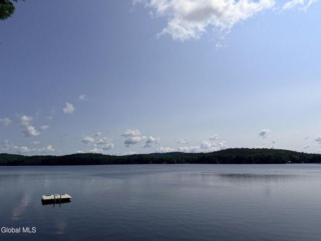 50 W Shore Rd, Stratford, NY 13470