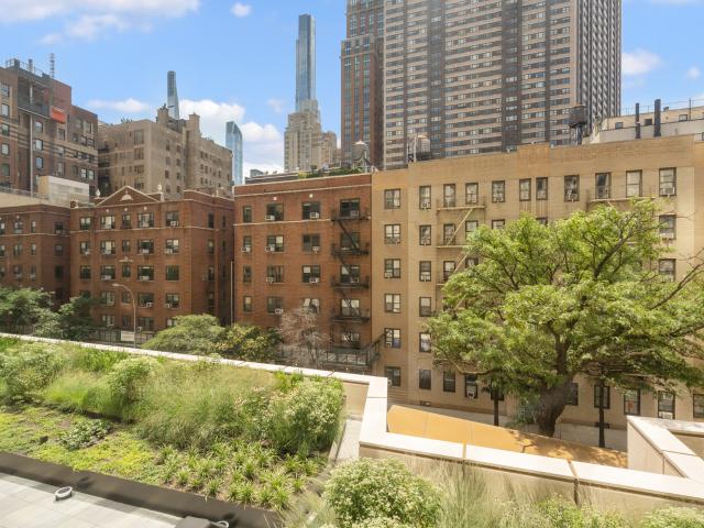 50 W 66TH Street 4E