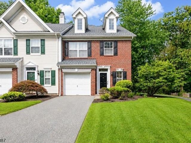 50 Washington Ct, Montville Township, NJ 07082