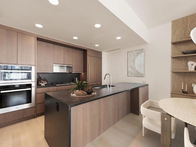 50 West Street, Unit 14A