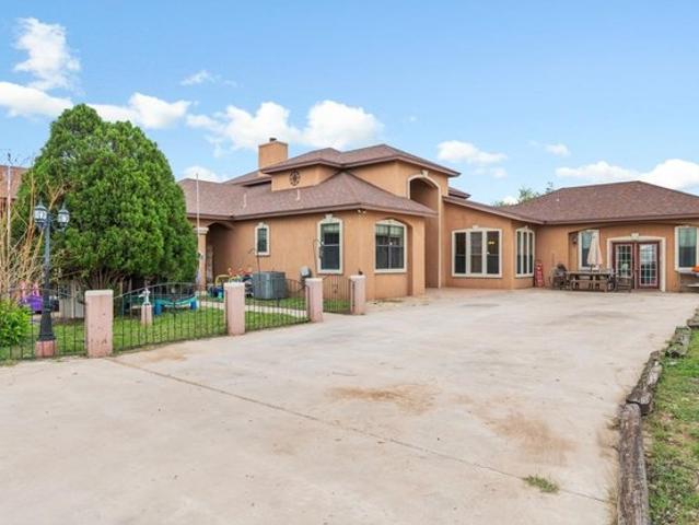 50 Yucca Dr, Del Rio, TX 78840