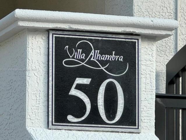 50 Alhambra Cir #401, Coral Gables, FL 33134
