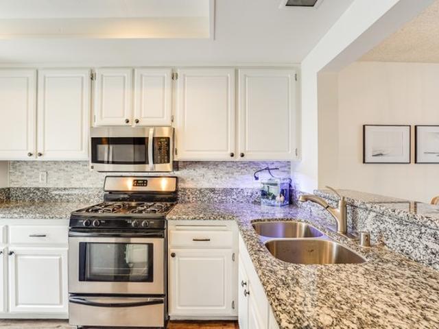 50 Allenwood Ln, Aliso Viejo, CA 92656