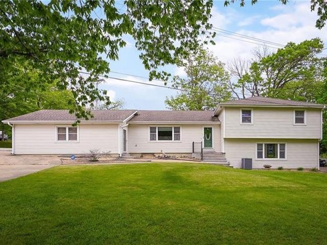 50 and 51 T St, Lake Lotawana, MO 64086
