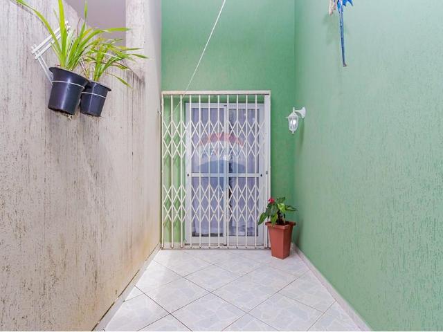 50 Área Útil Casa de Condomínio Alugar, 2 Dormitórios localizado em Rua Rolando Salin Zappa Mansur, 275, Cachoeira, Curitiba, Paraná, 82220426 | Brasil