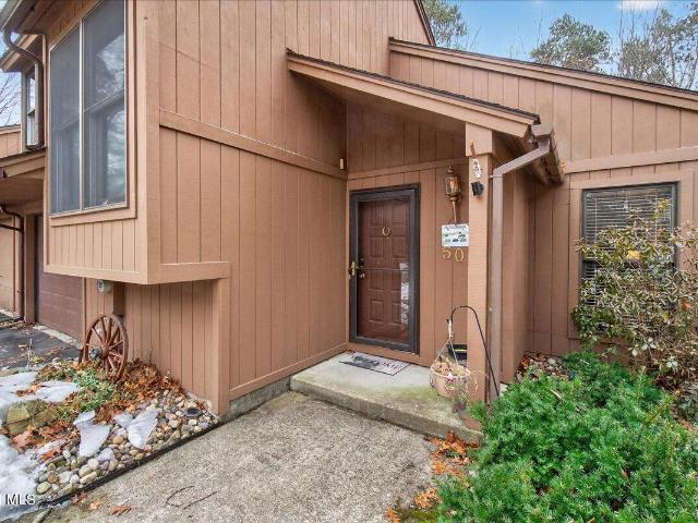 50 Arrow Wood Place