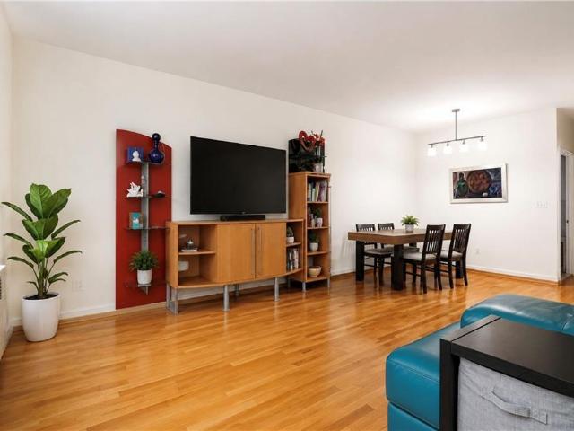 50 Bay 37th Street # 1A