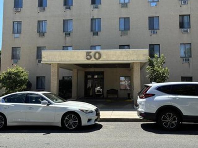 50 Belair Rd Apt 4H, Staten Island, NY 10305
