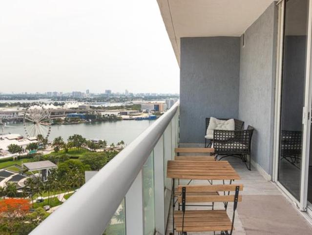 50 Biscayne Blvd #2301, Miami, FL 33132