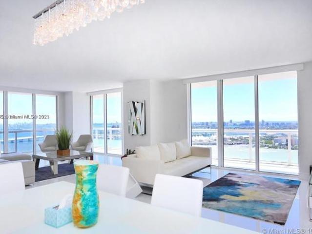 50 Biscayne Blvd #3402, Miami, FL 33132