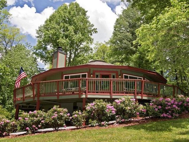 50 Broadmoor Ln, Sky Valley, GA 30537