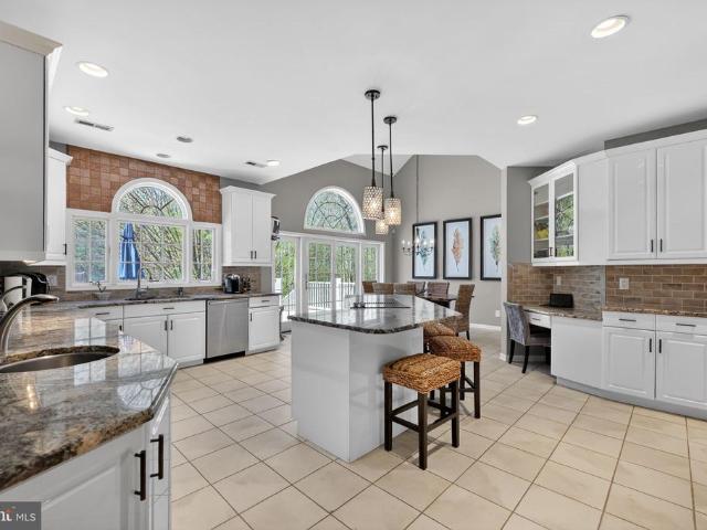 50 Cameo Drive