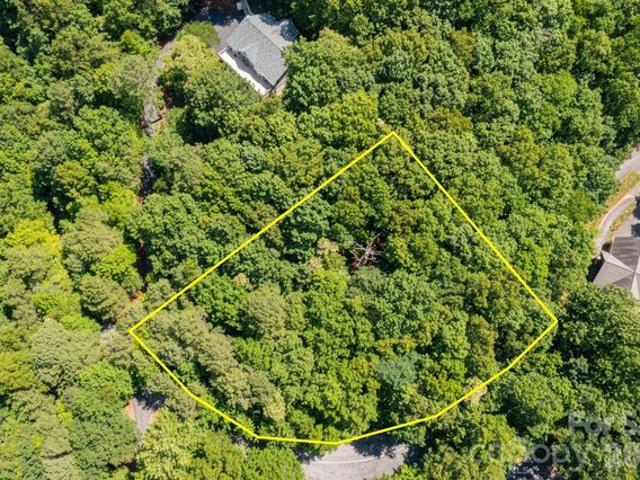50 Cedar Dr, Mills River, NC 28759