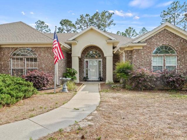 50 Club House Dr E, Freeport, FL 32439