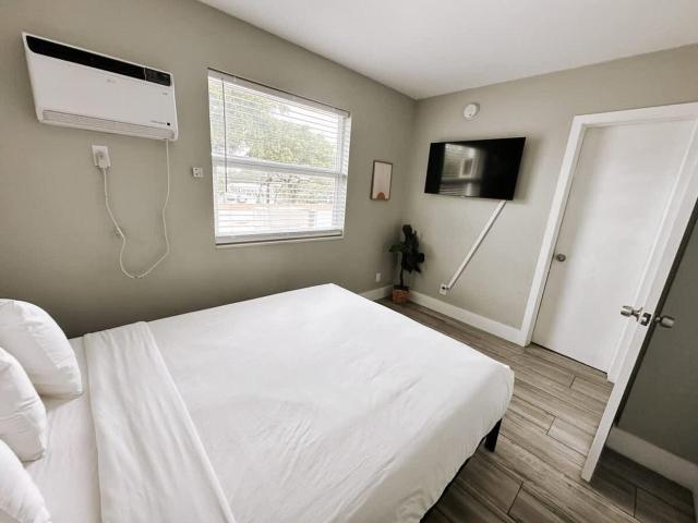 50 Davie Boulevard 2 Bedroom Apartment for Rent at 50 Se 12th St #1503928P, Fort Lauderdale, FL 33316 Poinciana Park