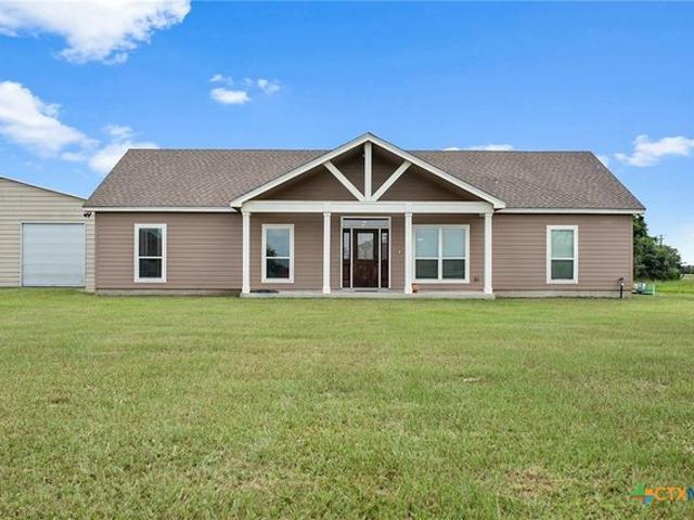 50 Dewberry Ln, Seadrift, TX 77983