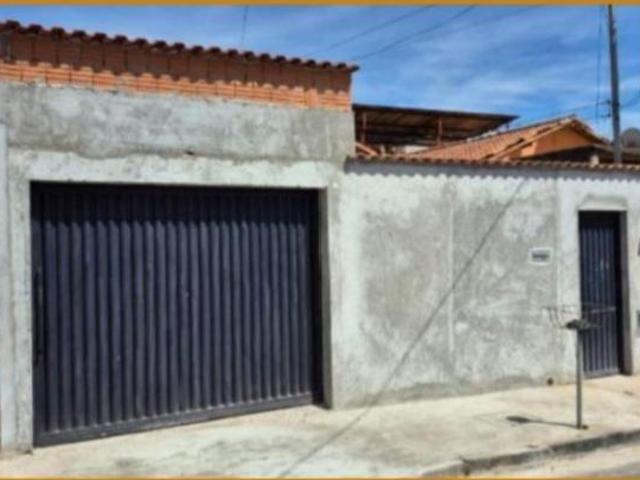 50% DO IMÓVEL LOCALIZADO NO LOTEAMENTO JARDIM KENNEDY, QUADRA F, POÇO DE CALDAS/MG