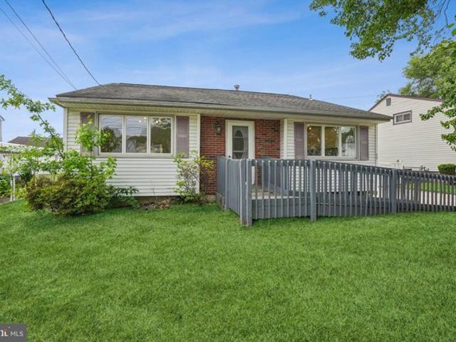 50 E Maple Ave, Bellmawr, NJ 08031
