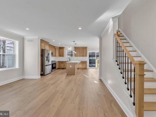 50 E Buttonwood Avenue
