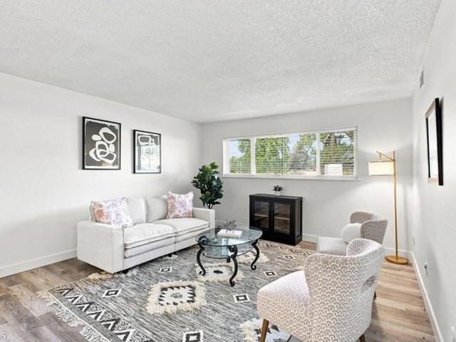 50 E Highline Cir Unit 102, Centennial, CO 80122