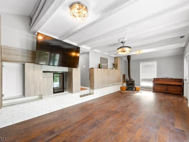 50 E Shore Dr