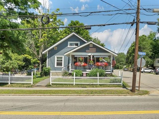 50 Gilford Ave, Laconia, NH 03246